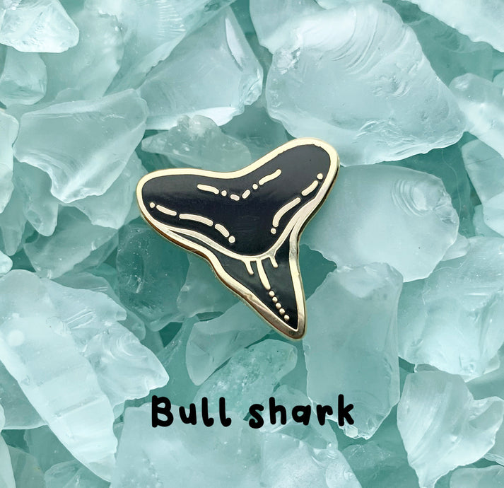 Shark tooth II enamel pins • Donation to Saving the Blue – Fin Pin Shop