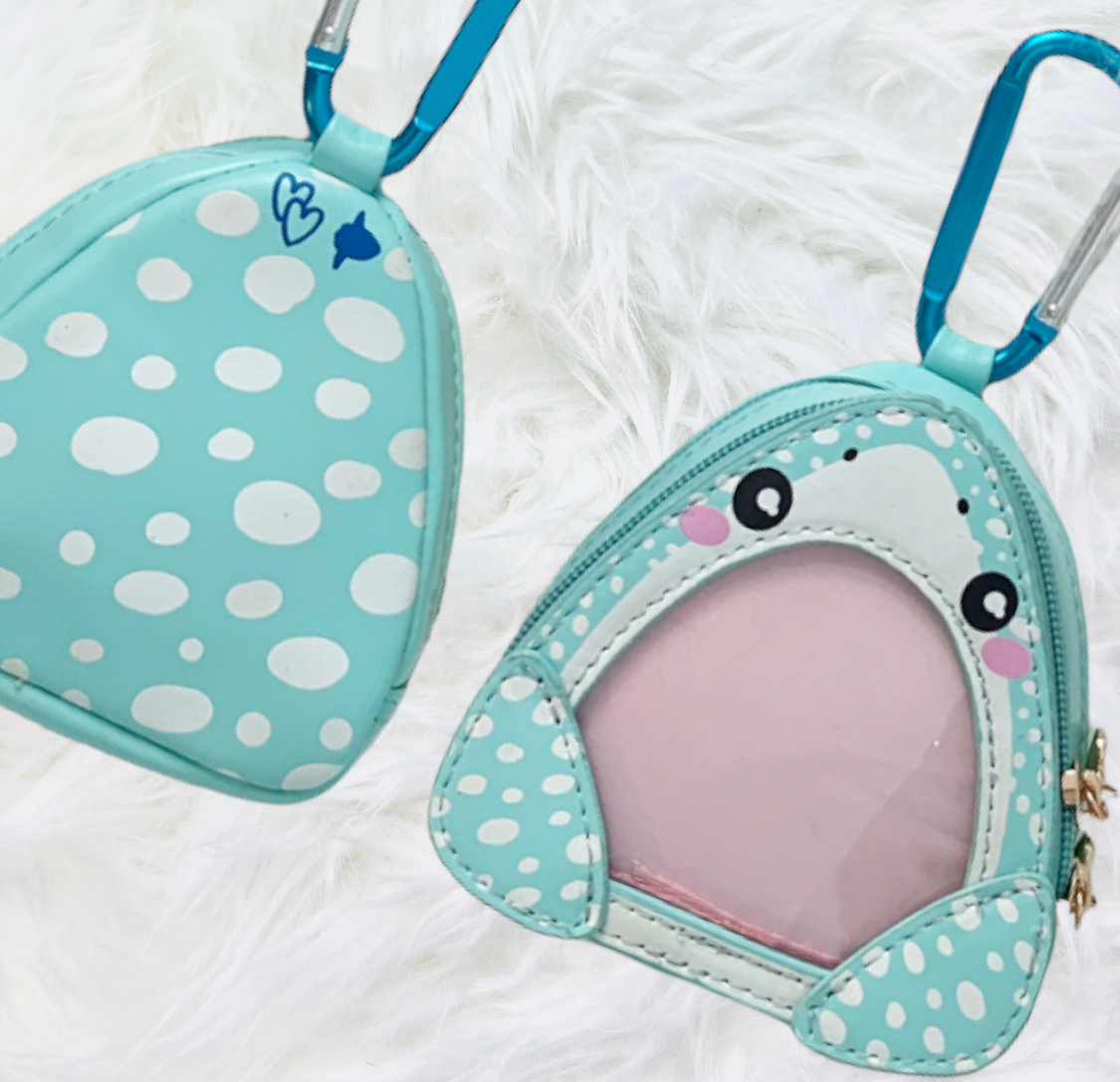 Fin Palz mini ITA bag shark keychain – Fin Pin Shop